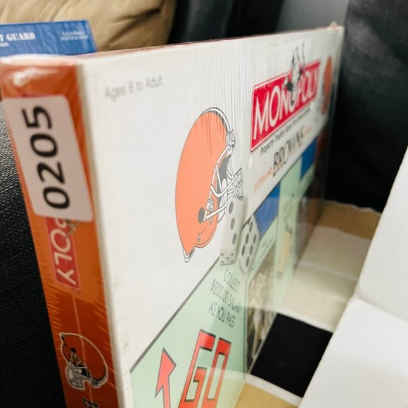 Hasbro | Games | Vintage Monopoly Cleveland Browns Edition 999 Board ...